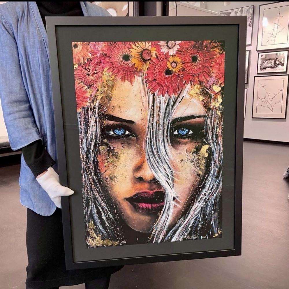 The Gaze | Art by Fru Bugge
